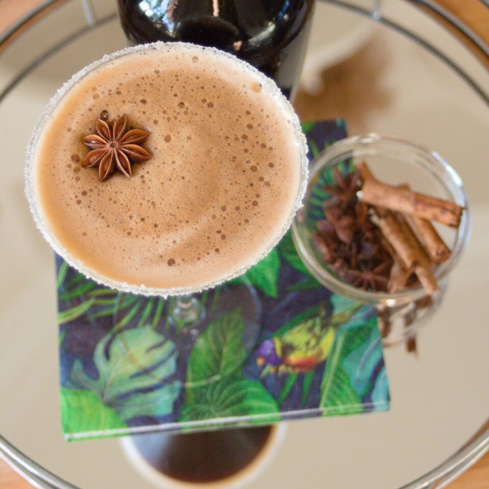 8 Specialty Martini Drinks for the Holidays - Farm to Jar